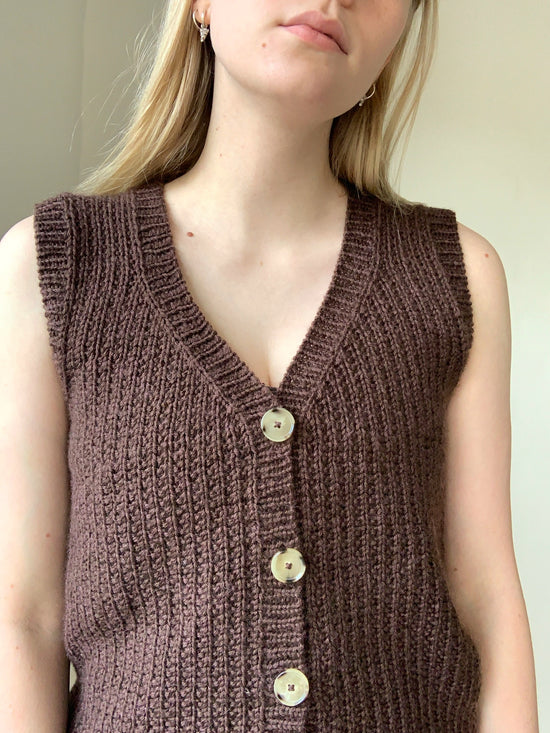 Easy Evening Vest (Open) – easy as knit