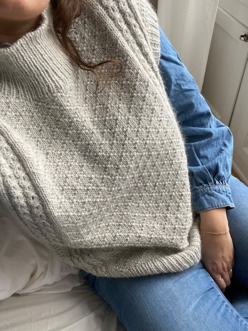 Diamond Structure Vest – easy as knit